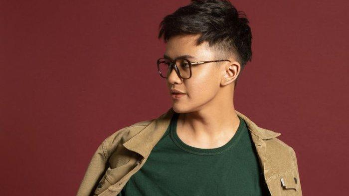 Terjemahan Lirik Lagu Star - Arash Buana - Tribunmanado.co.id