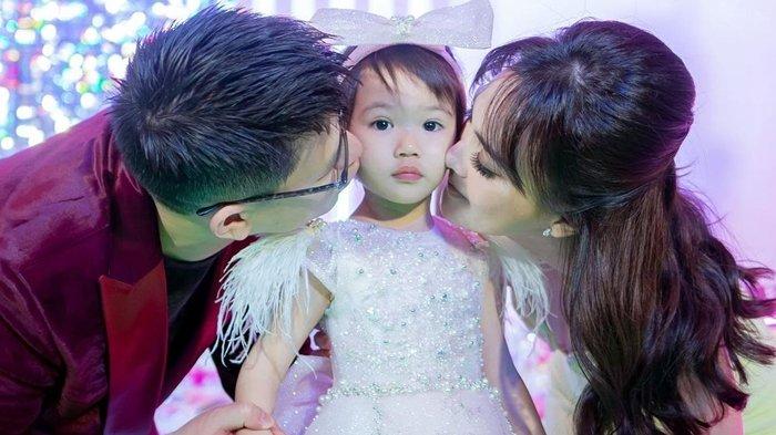 Potret Cantik Claire Herbowo, Anak Artis Shandy Aulia dan David Herbowo ...
