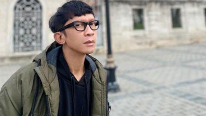 Penampilan Terbaru Aming Bikin Terkejut, Lihat Dadanya Ada yang ...