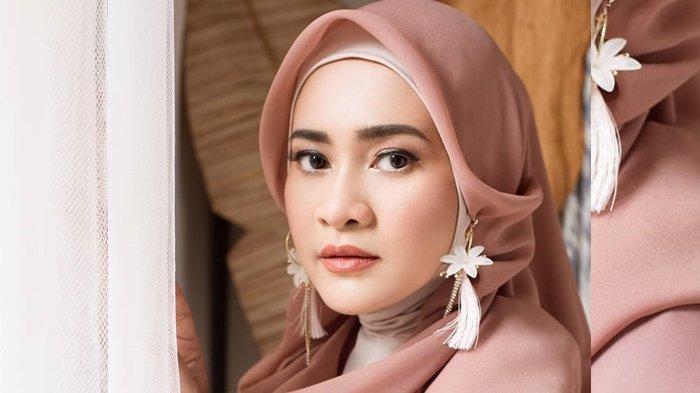 Profil Ikke Nurjanahh, Penyanyi Dangdut Jadi Dosen Tamu di Amerika Serikat, Bahas soal Musik ...