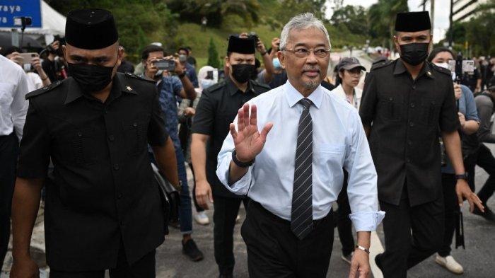 Profil Al-Sultan Abdullah Sultan Ahmad Shah Raja Malaysia, Tentukan ...