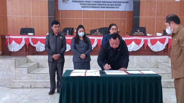 Gelar Rapat Paripurna, DPRD Minahasa Sulawesi Utara Sahkan Ranperda APBD Tahun 2023 ...