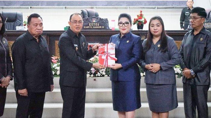 DPRD Minahasa Gelar Rapat Paripurna, Bahas Ranperda Insiatif dan LKPJ ... DPRD Minahasa Gelar Rapat Paripurna, Bahas Ranperda Insiatif dan LKPJ ...