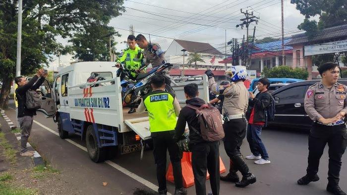 Sat Lantas Polres Manado Masih Razia Knalpot Bising, Begini Cara Mereka - Tribunmanado.co.id