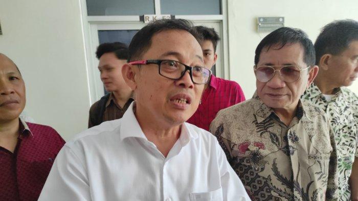 Harapan Rektor Unsrat Manado, Prof Berty Sompie untuk Ferry Liando ...