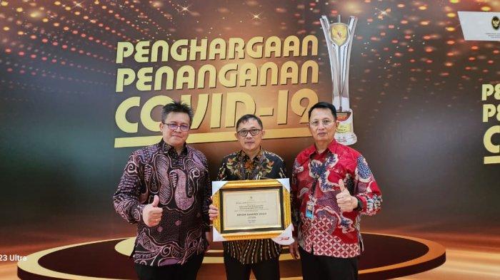 Punya Laboratorium Molekuler Terbaik, Unsrat Manado Raih 2 Penghargaan ...