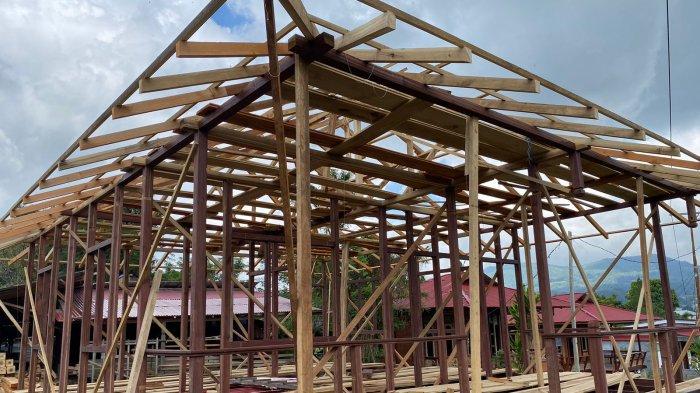 Rumah Panggung Woloan: Warisan Budaya di Tengah Pesona Alam Kota ...