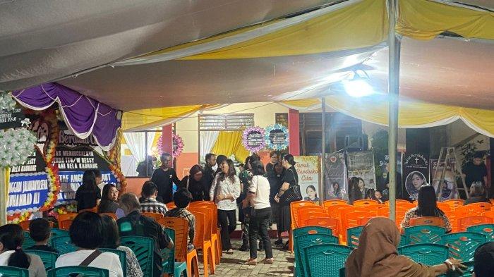 Anggota TNI Sulawesi Utara Almarhumah Serda Hasy Kaunang Dimakamkan ...