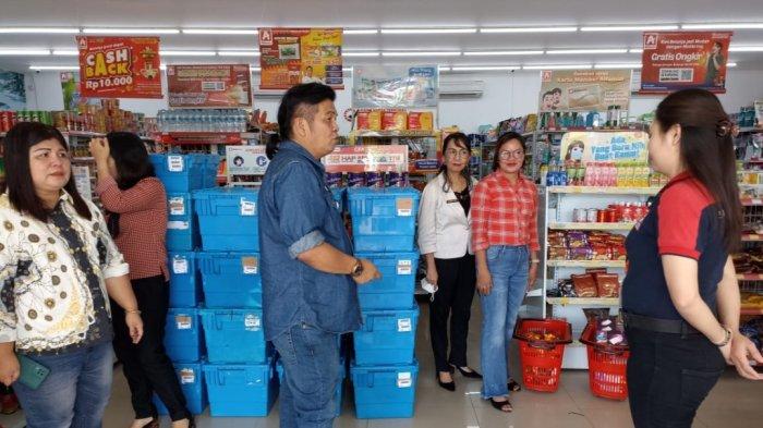 Dinas Koperasi dan UMKM Mitra Lakukan Sidak, Tiga Retail Jual Barang Kadaluarsa - Tribunmanado.co.id