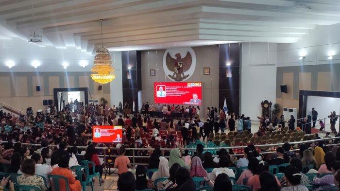 Ratusan Siswa SMA Negeri 7 Manado Ikut Penamatan di Aula Mapalus Kantor ...