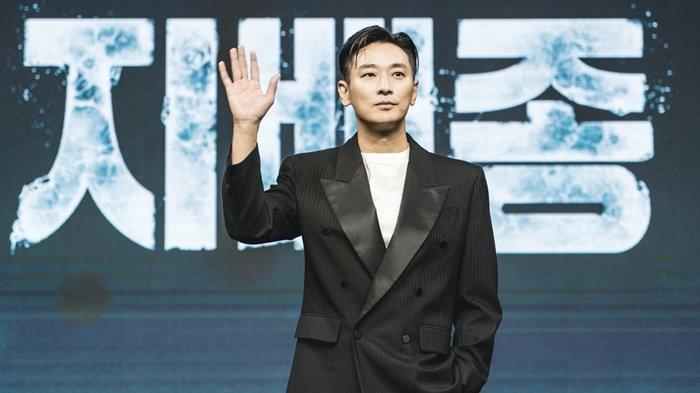 Sosok Ju Ji Hoon, Pemeran Dokter Baek di Drakor The Trauma Code: Heroes ...