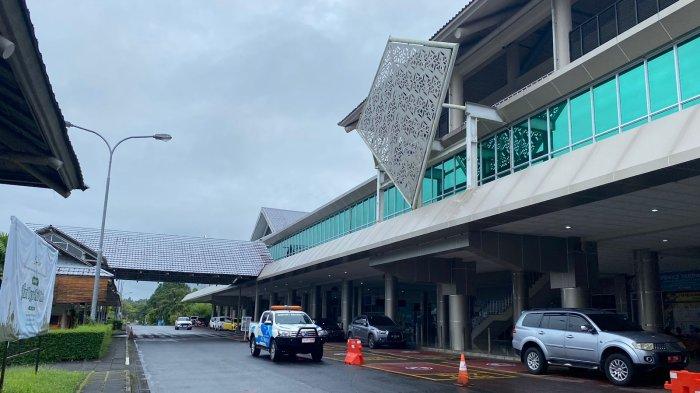 Potret Suasana di Bandara Sam Ratulangi Manado Sulawesi Utara Hari Ini Minggu 21 April 2024 ...