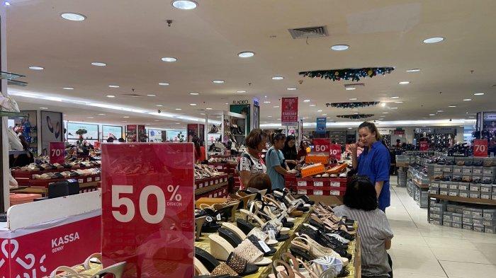 Potret Suasana Mega Mall Manado Sulawesi Utara, Sabtu 13 Januari 2023 ...