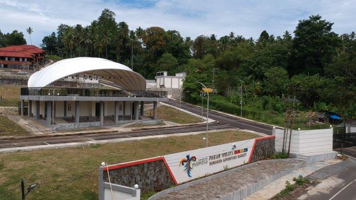 Suasana Pasar Tematik Tongkaina, Bunaken Manado Sulawesi Utara Dipotret ...