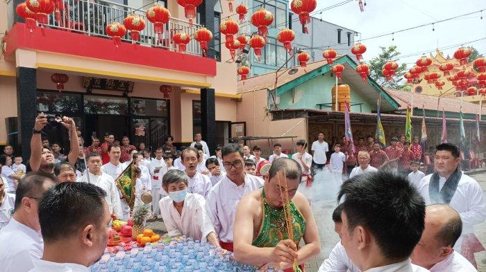 Cap Go Meh di Manado Sulawesi Utara, 9 Tang Sin dari 7 Klenteng Bakal ...