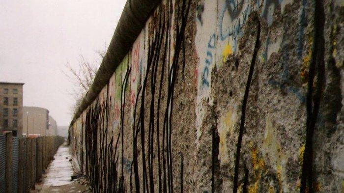 Sejarah Hari Ini, 13 Agustus 1961 Tembok Berlin Dibangun, Simbol Perang ...