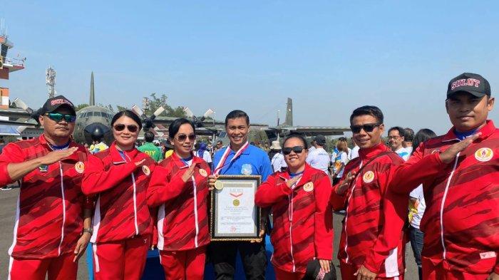 BREAKING NEWS Srikandi Terjun Payung Sulawesi Utara Lolos ke PON Aceh Sumut 2024 - Tribunmanado ...