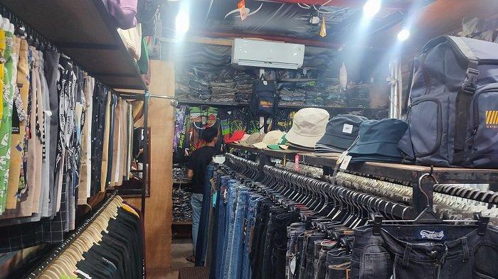 Pakaian Bekas Impor Dihentikan oleh Pemerintah, Ini kata Pedagang ...