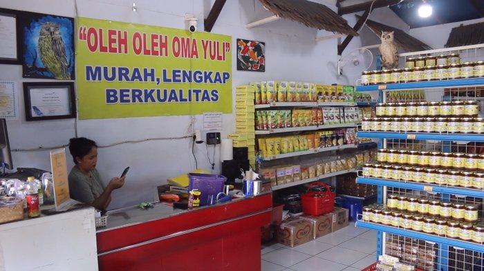 Berita Foto : Toko Oleh-oleh Khas Manado Sulawesi Utara Oma Yuli Jadi ...