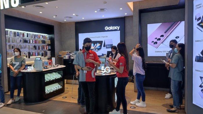 Daftar Harga dan Tipe Handphone di Toko Samsung Experience Store ...