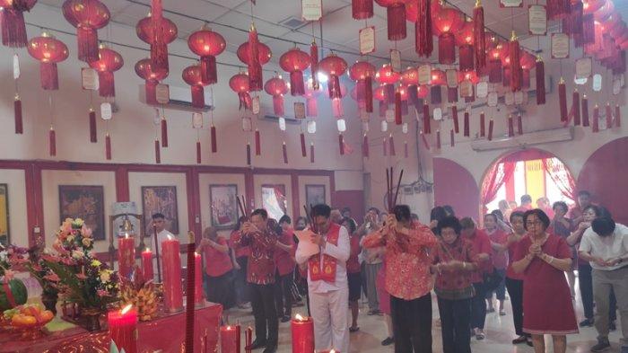 Umat Konghucu Sulawesi Utara Peringati Hari Lahir Nabi Kongzi ke-2574 ...