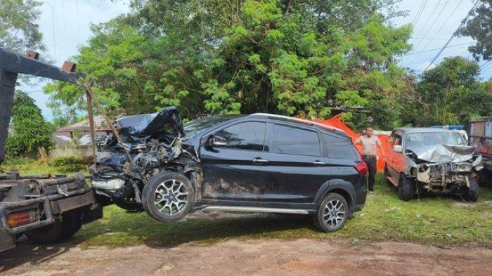 Kronologi Kecelakaan Maut Konten Kreator Meninggal, Mobil Tabrakan ...