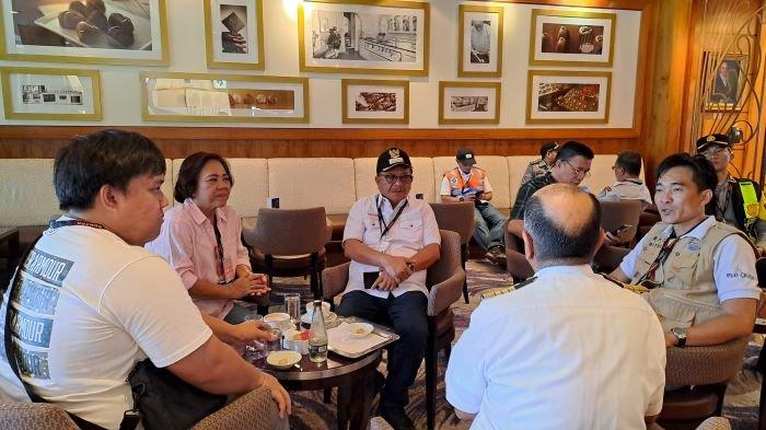 Cerita Wali Kota Bitung Sulut Maurits dan Kapten Queen Mary 2 Aseen ...