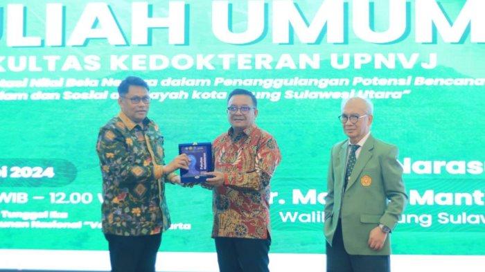 Wali Kota Bitung Sulawesi Utara Maurits Mantiri Jadi Dosen di UPN ...