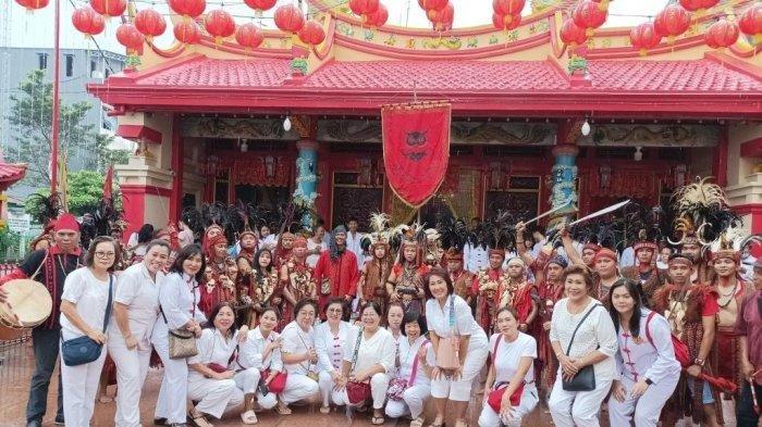 Tarian Kabasaran Bakal Kawal Barisan Cap Go Meh 2024 Manado Sulawesi ...