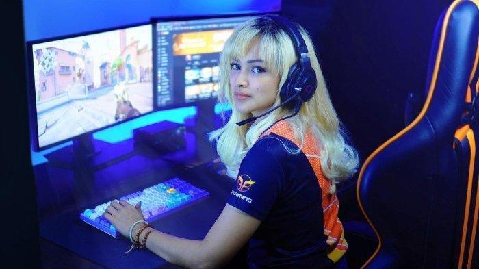 Sosok Cantik Audrey FF, Game Streamer Wanita Pertama di Indonesia ...