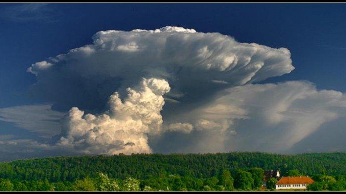 Wilayah yang Berpotensi Munculnya Awan Cumulonimbus, Berbahaya bagi ...