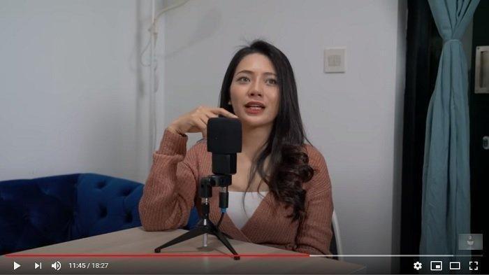 Sosok Berlliana Lovell, Youtuber Cantik Kerap Ditawar Pria Hidung Belang, Doyan Ngamen ...