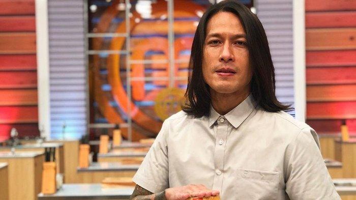 Penampilan Baru Chef Juna Tuai Banyak Komentar Netizen, Lihat Fotonya ...