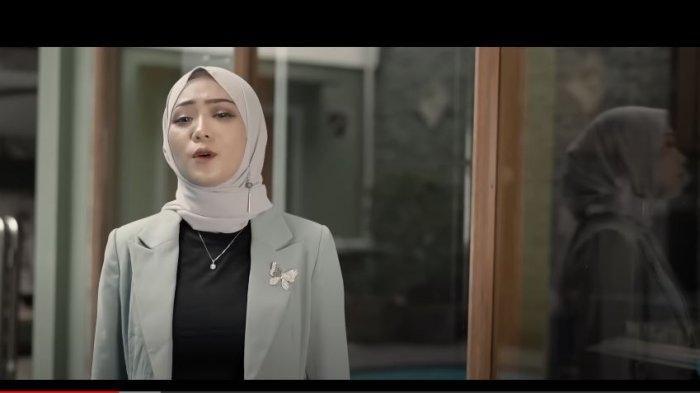 Chord Lagu Tungkek Mambaok Rabah - Fauzana - Kunci Gitar Am - Tribunmanado.co.id