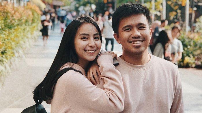 Profil Clairine Clay, Istri Joshua Suherman yang Kini Foto Seksinya ...