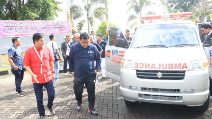 RSUP Kandou Terima Ambulans Fitur Lengkap Dari BRI - Tribunmanado.co.id