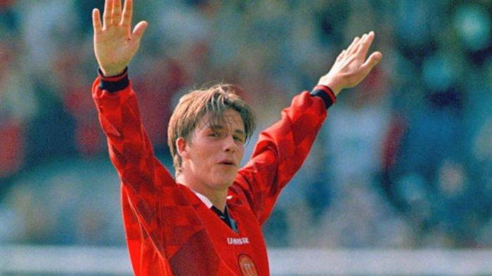 Sejarah Hari Ini 17 Agustus - Gol Beckham dari Tengah Lapangan yang ...