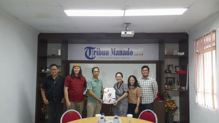 Tim Media Kedubes Australia Berkunjung ke Kantor Tribun Manado ...
