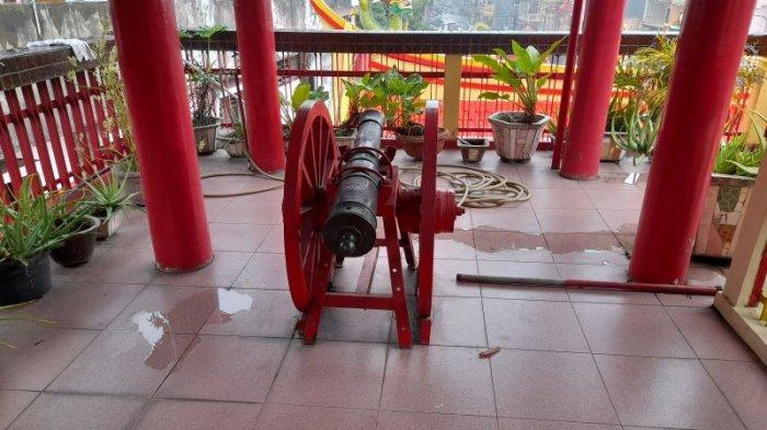 Kisah Meriam VOC di Klenteng Ban Hin Kiong Manado, Dulu Sering ...