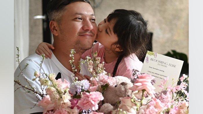 Gading Marten Rayakan Ulang Tahun di Rumah Gisel, Menangis saat Gempi Nyanyi Lagu 'I Love You ...