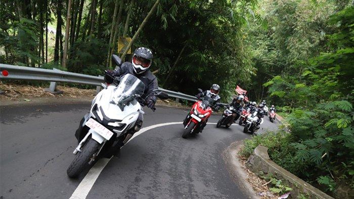 Begini Cara Berkendara Motor Matik Aman Nyaman di Tanjakan dan Turunan - Tribunmanado.co.id