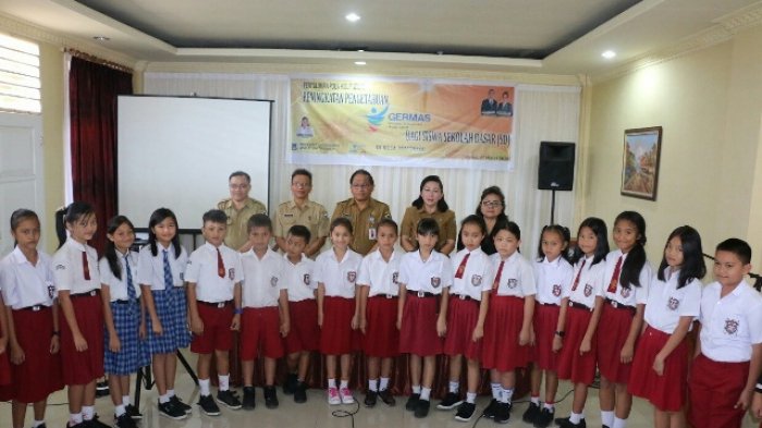 Lolowang Membuka Kegiatan Peningkatan Pengetahuan Germas bagi Siswa SD ...