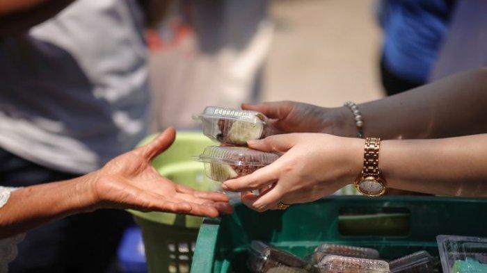 Renungan Harian Kristen, Baca Lukas 6:38, Memberi Atau Menerima ...