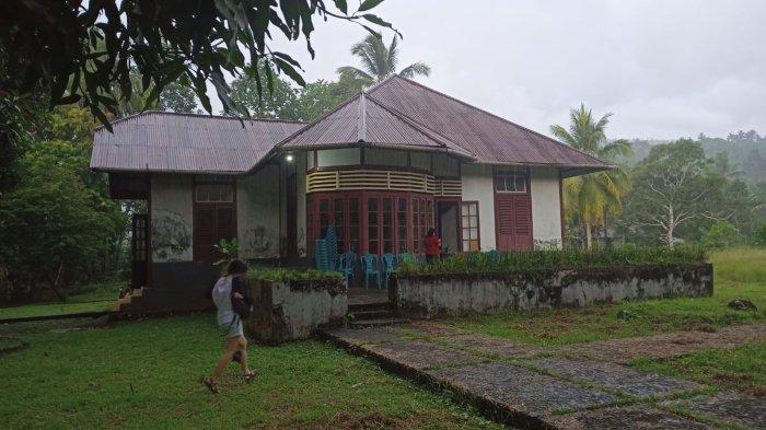 Mengunjungi Rumah Raja Manganitu Welem Mocodompis di Kepulauan Sangihe ...