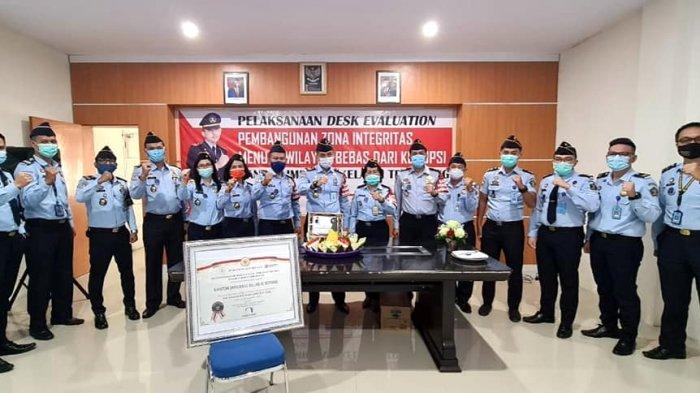 Ukir Prestasi, Kantor Imigrasi Kelas II TPI Bitung Raih Predikat Wilayah Bebas dari Korupsi ...