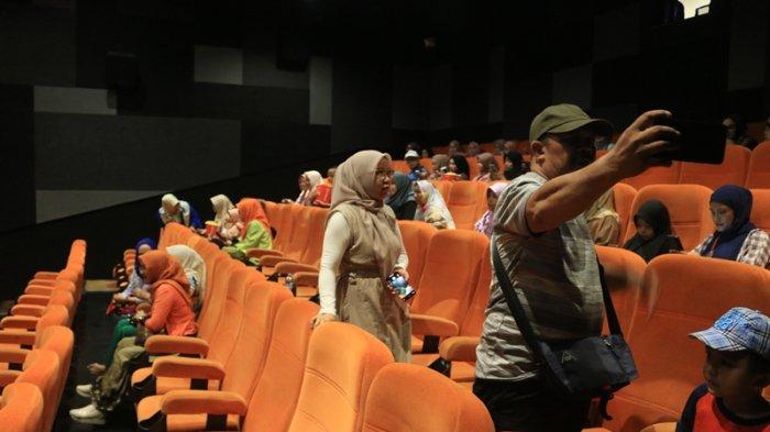 DPW KKSS Sulut Nonton Bersama Film Mappacci di Cinepolis Lippo Plaza ...