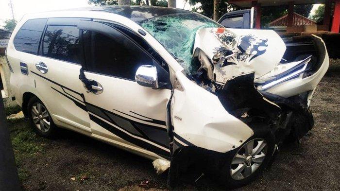 Kecelakaan Maut Tadi Pukul 06.30 WIB, 3 Tewas dan 2 Orang Kritis, Mobil Avanza Tabrak Truk ...