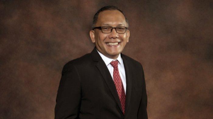 Sosok Tri Handoko Kepala BRIN yang Dilantik Jokowi, Hebat Fisika ...