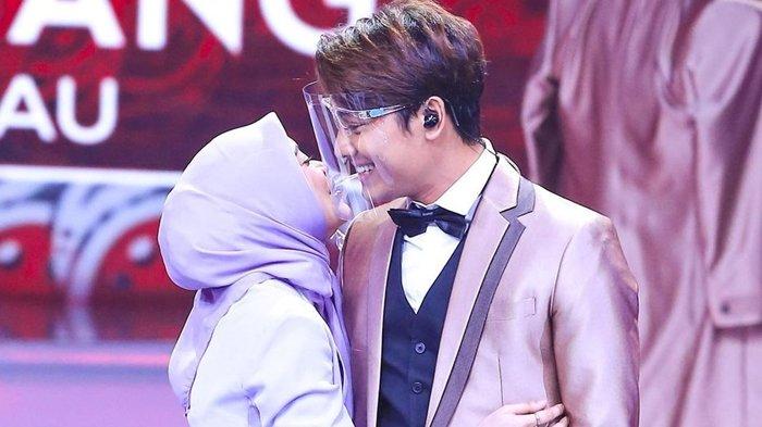 Kisah Cinta Lesti Kejora Dan Rizky Billar Dijodohkan Menikah Siri