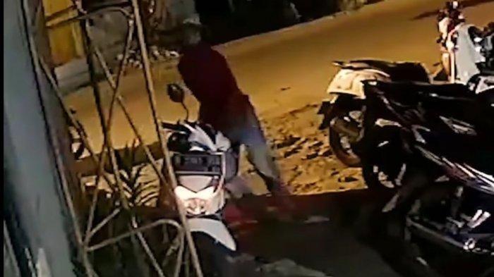 Maling Motor Terekam, Polisi Identifikasi Wajah Dua Pelaku Lewat ...